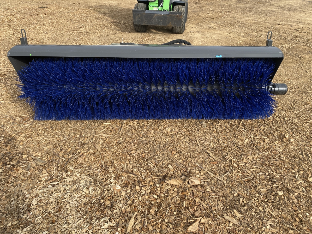 TL750 Enclosed Cab Track Loader
